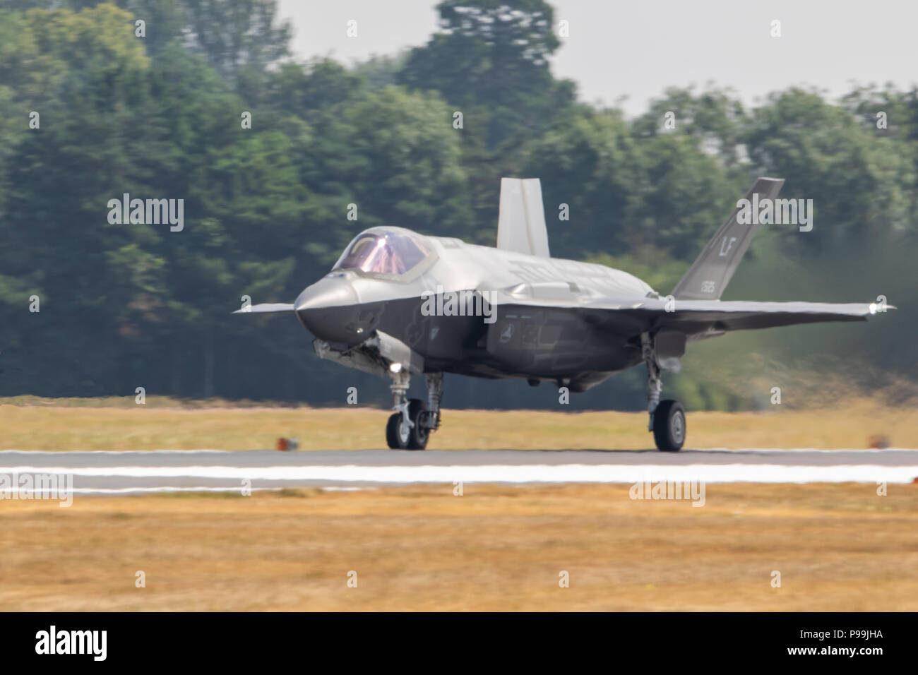 F35A Lightning II of the United States Air Force Heritage Flight at The ...