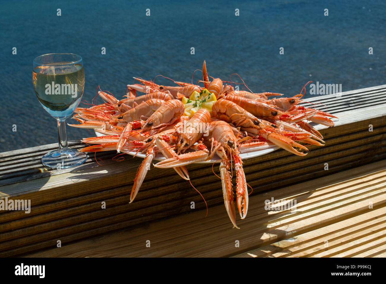 Scottish prawns hi-res stock photography and images - Alamy