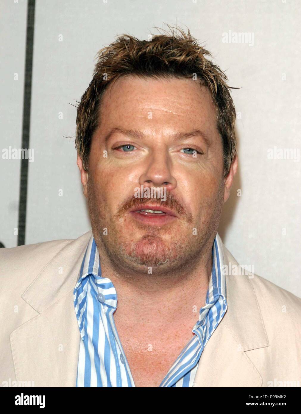 John Izzard's Instagram, Twitter & Facebook on IDCrawl