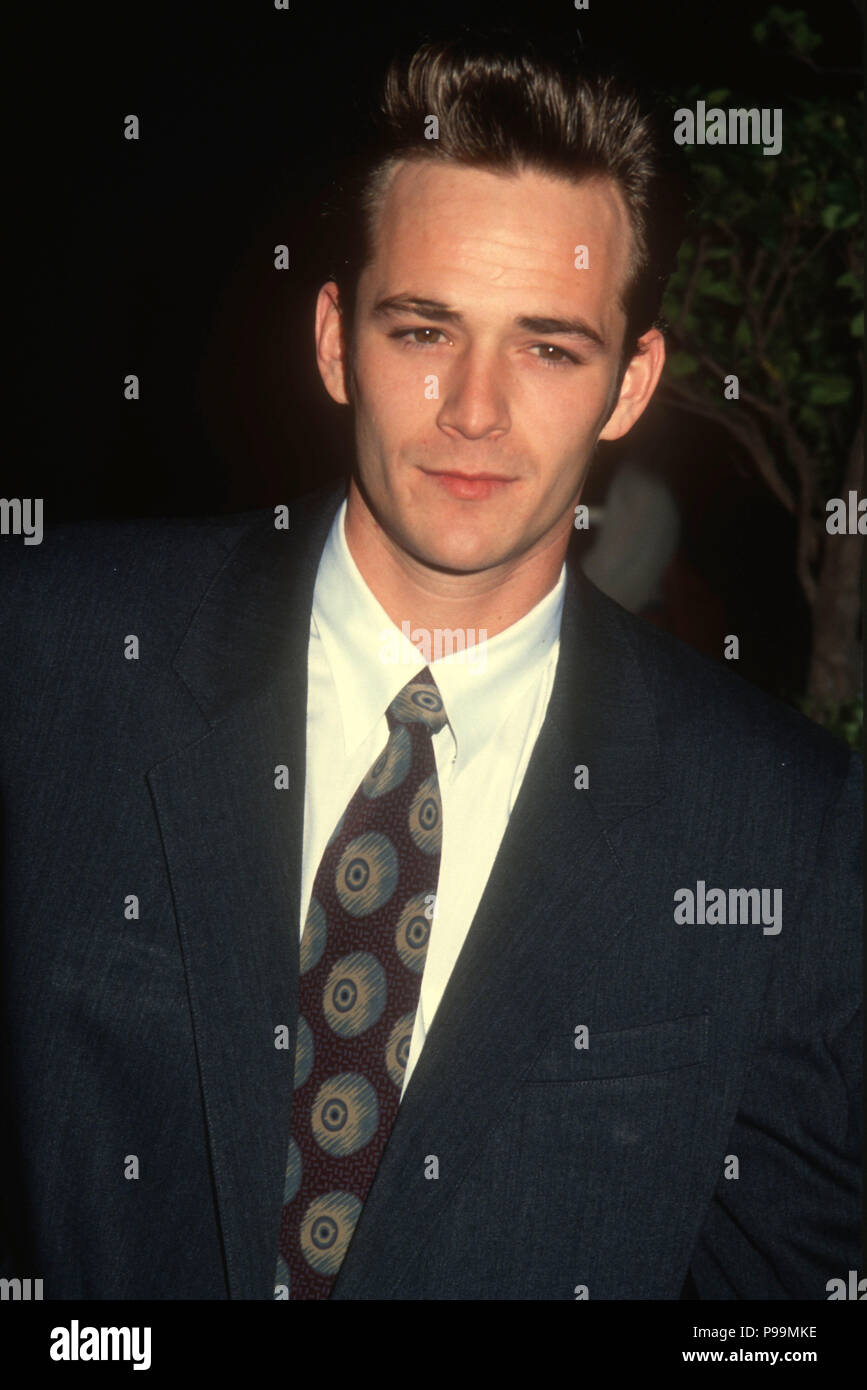 BEVERLY HILLS, CA - MARCH 17: Actor Luke Perry attends the 18th Annual ...