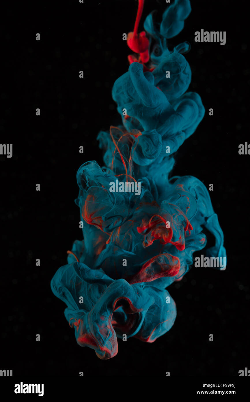 Red ink mixing water hi-res stock photography and images - Alamy