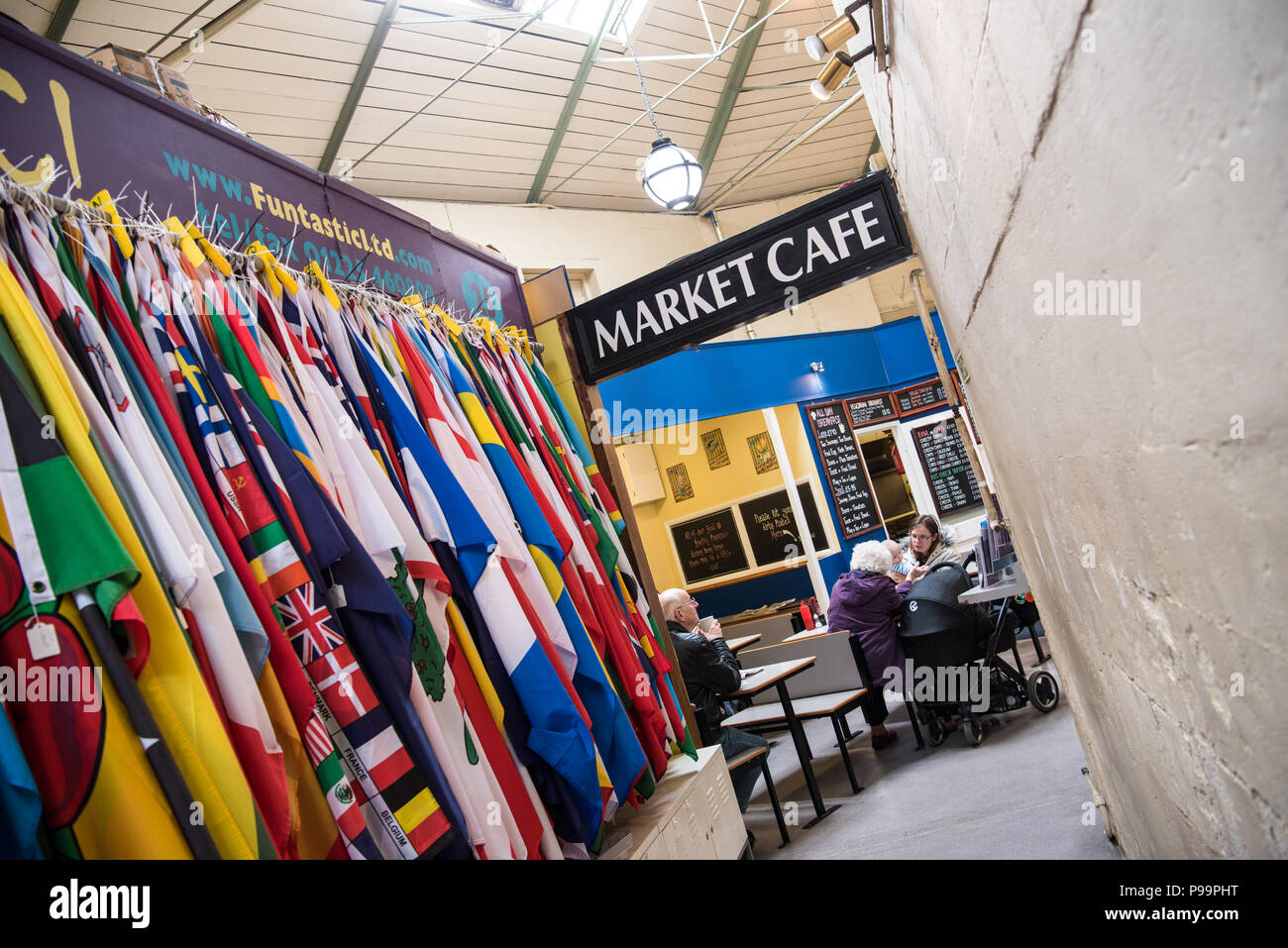 International trade stall hi-res stock photography and images - Alamy