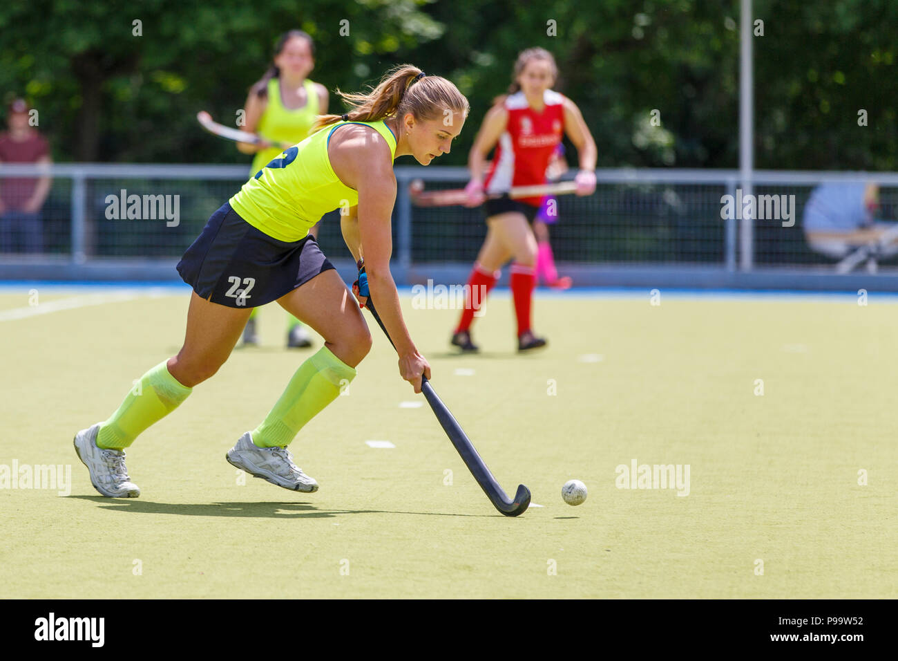 Attacking with the ball hi-res stock photography and images - Alamy