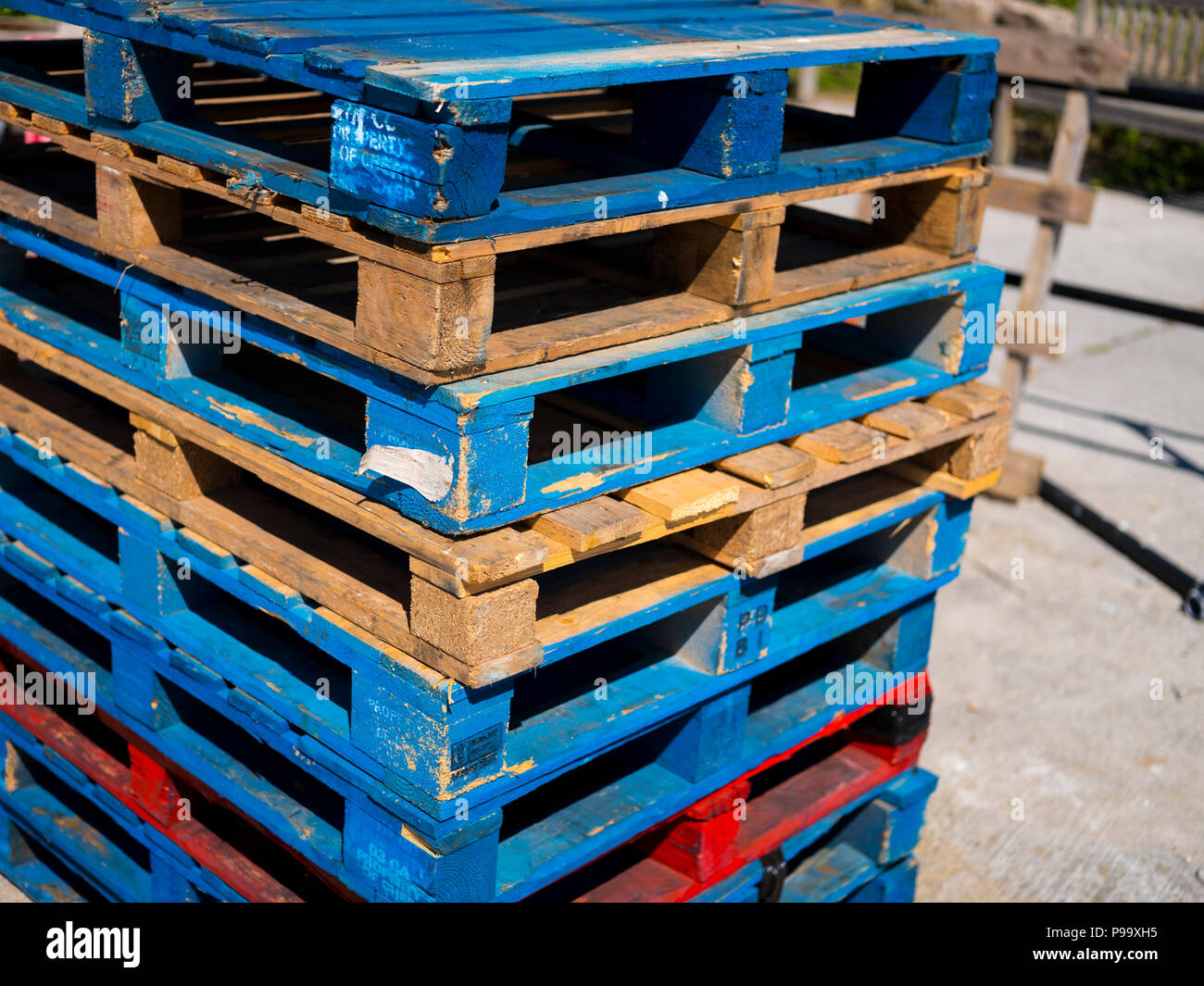 Cargo pallets hi-res stock photography and images - Alamy