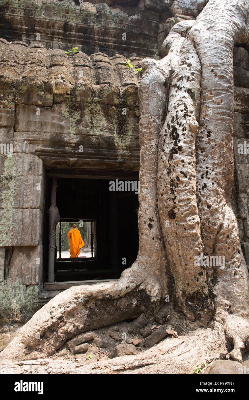 Angkor wat hi-res stock photography and images - Alamy