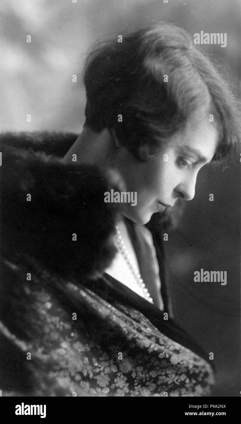 Lina Prokofiev (1897-1989). Museum: PRIVATE COLLECTION Stock Photo - Alamy