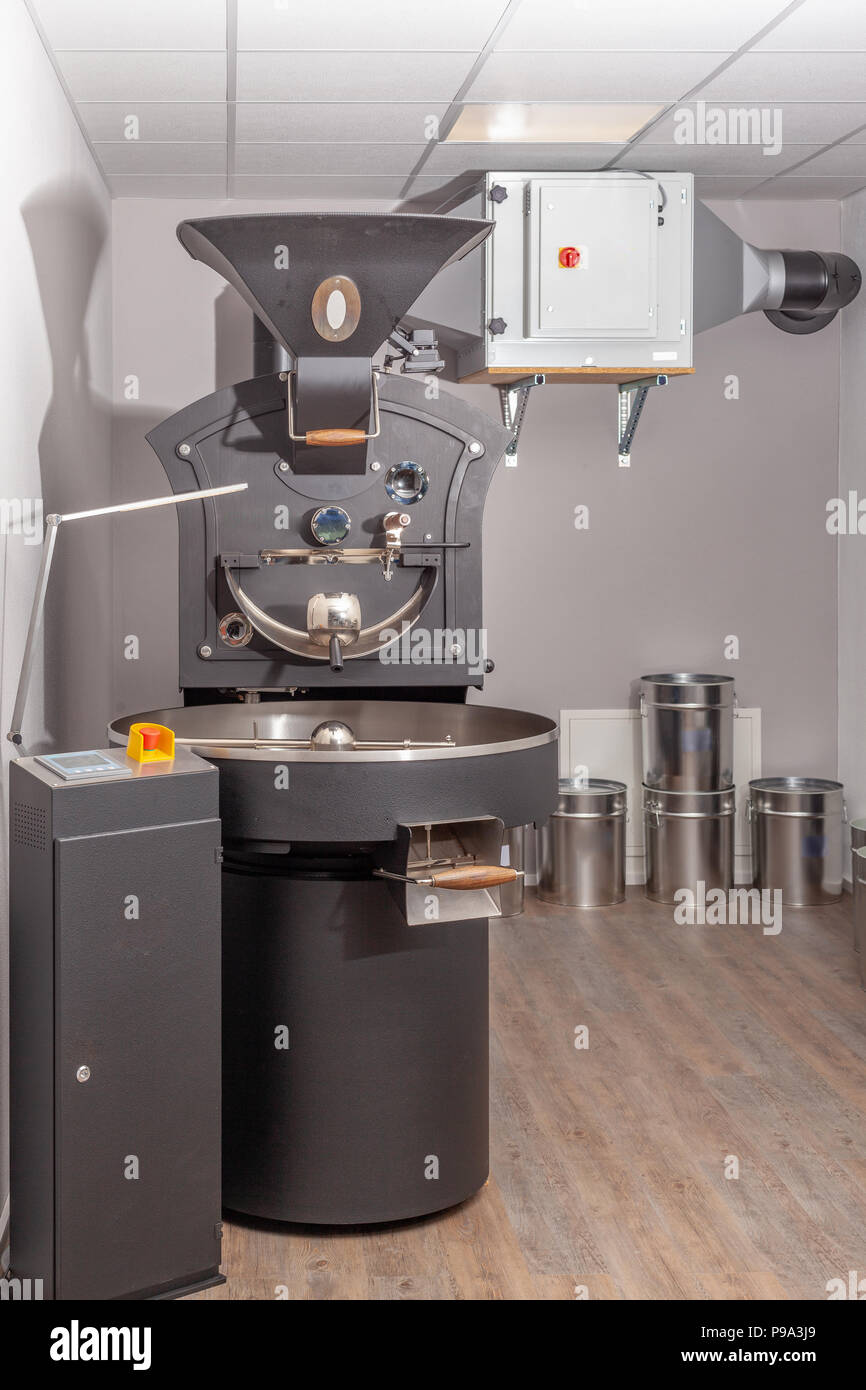 Roaster hi-res stock photography and images - Alamy