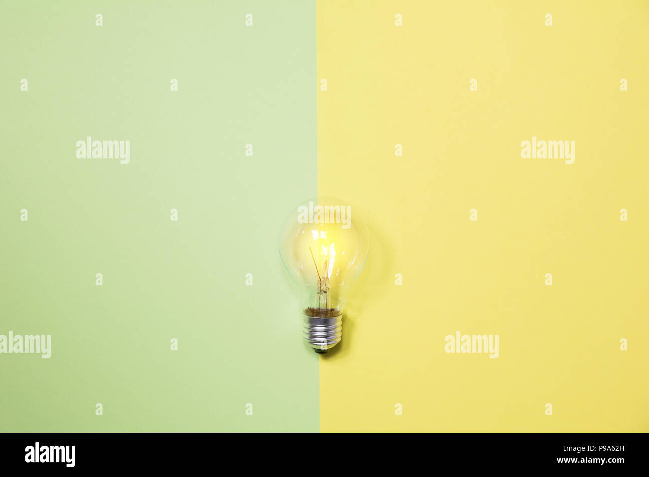 Insert bulb hi-res stock photography and images - Alamy