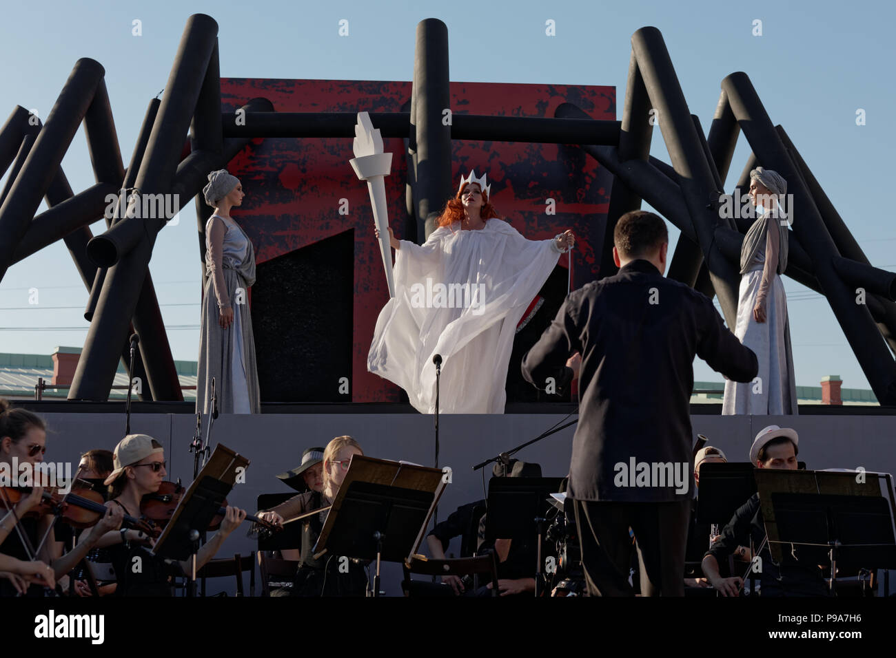 Lady macbeth stage hi-res stock photography and images - Alamy