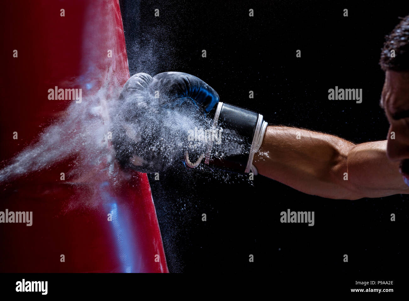 Boxing punchbag black hi-res stock photography and images - Alamy