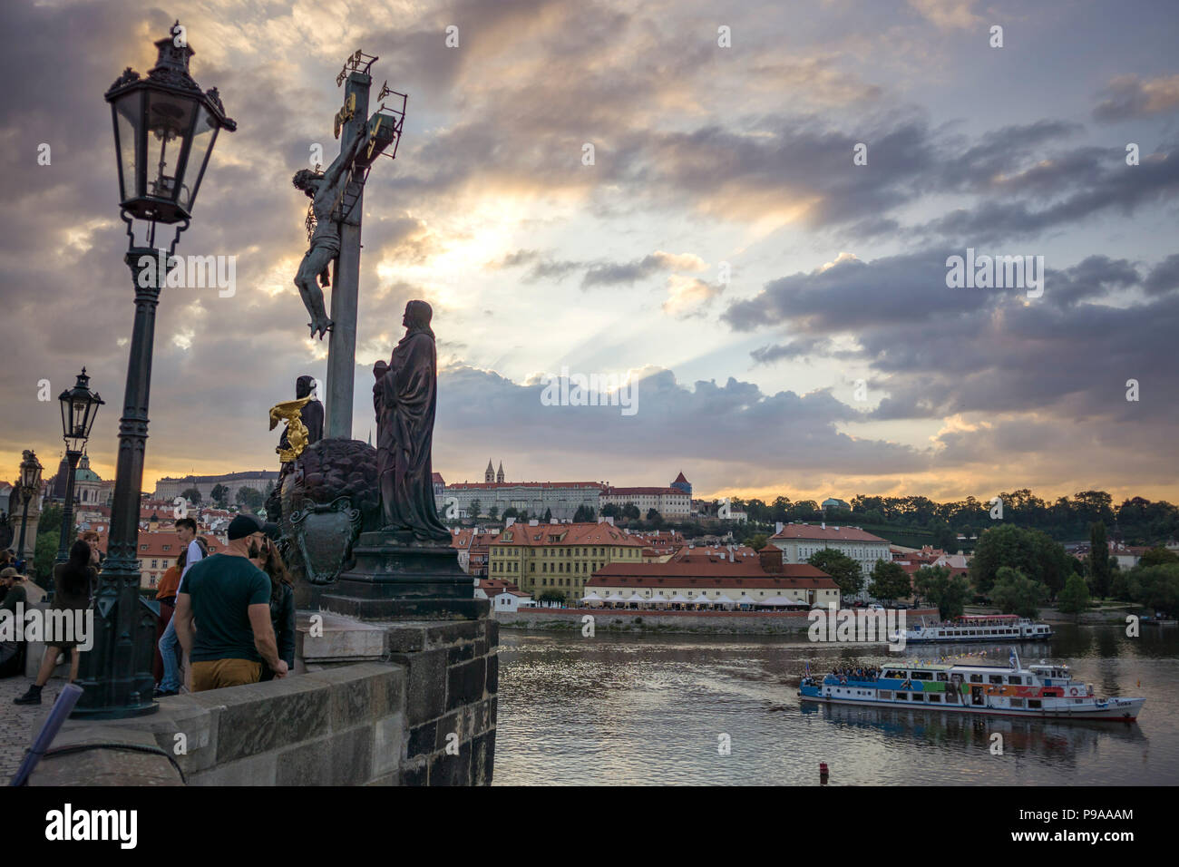 Charles river locks hi-res stock photography and images - Alamy