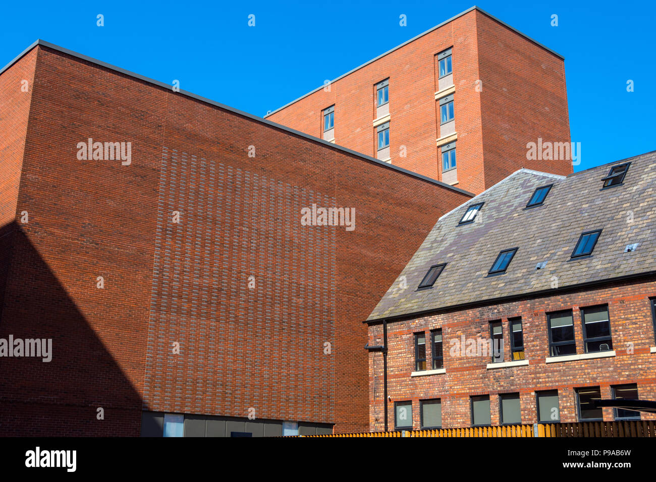 The car park extension at the back of the No.1 Cutting Room Square ...
