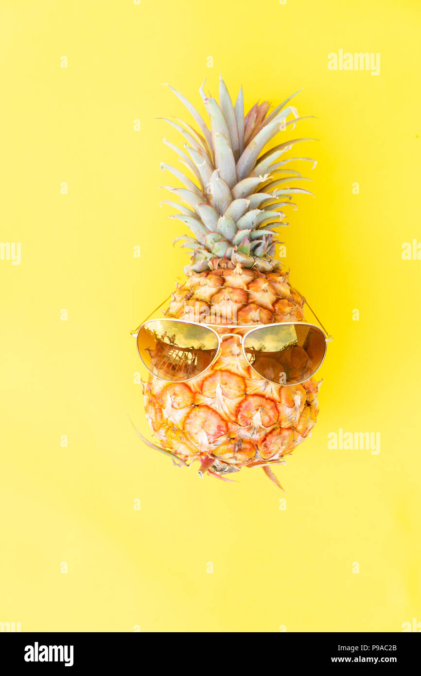 pineapple fruit, minimal style Stock Photo - Alamy