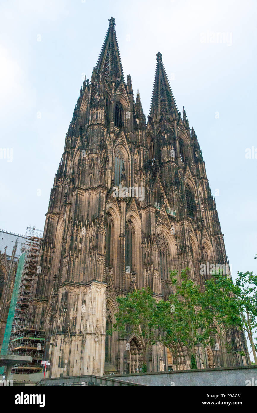 Koelner dom cologne cathedral in hi-res stock photography and images ...