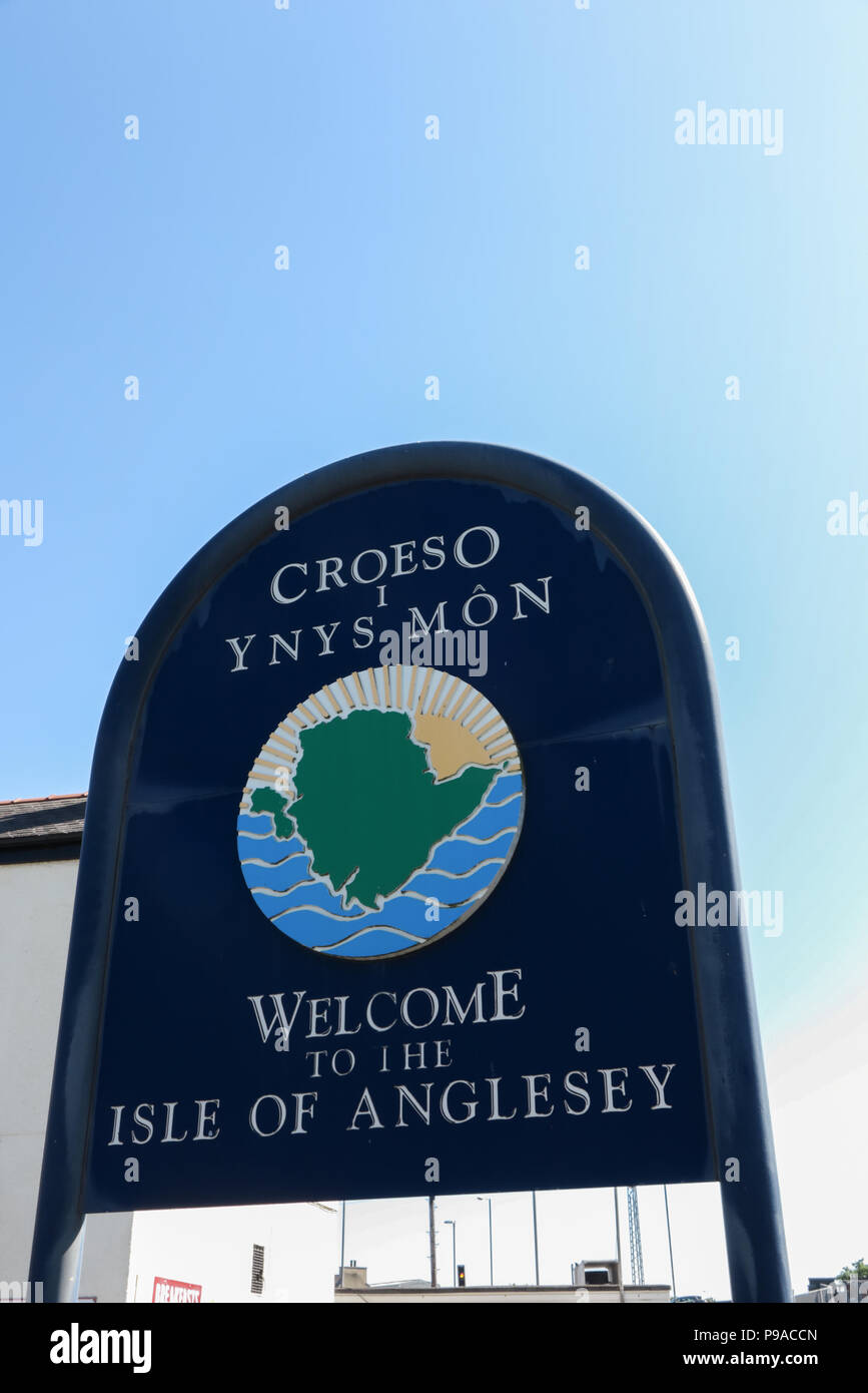 Welcome to anglesey sign hi-res stock photography and images - Alamy