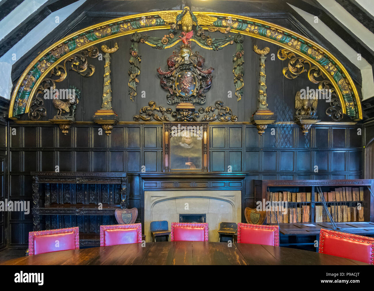 Chetham’s library manchester hi-res stock photography and images - Alamy