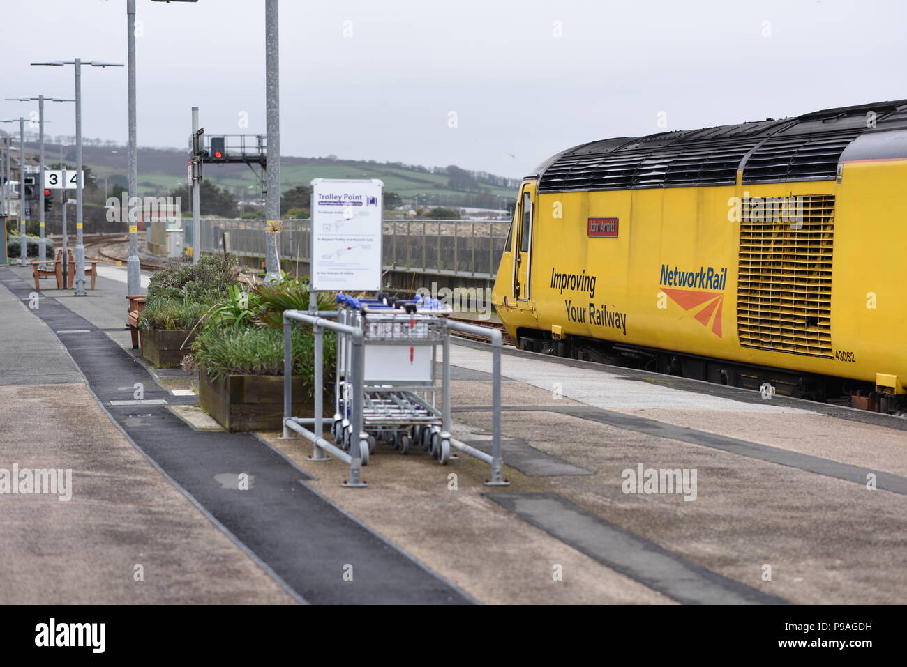 Flying Banana Train, GWR Stock Photo - Alamy