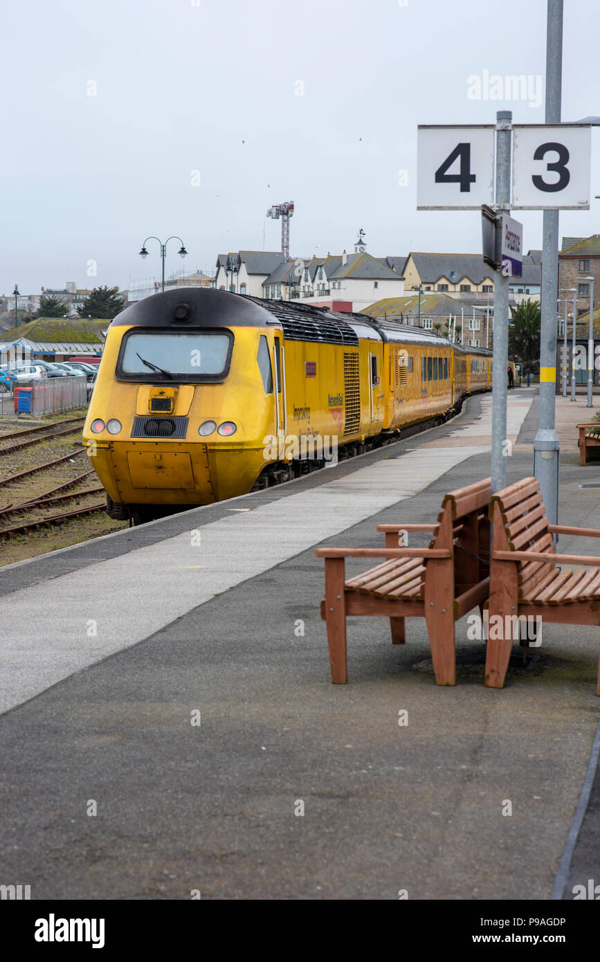 Flying Banana Train, GWR Stock Photo - Alamy