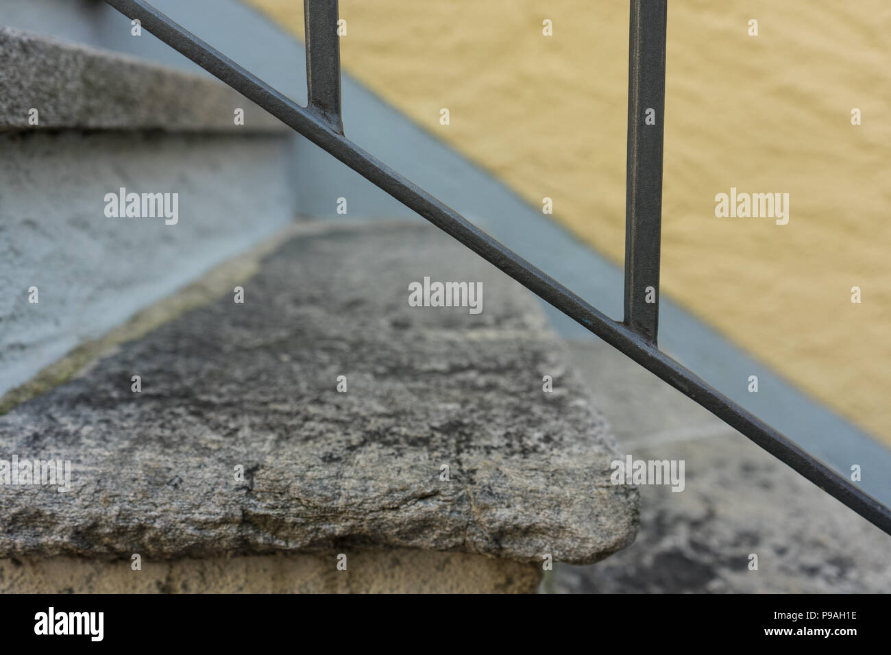 Staircase side view hi-res stock photography and images - Alamy