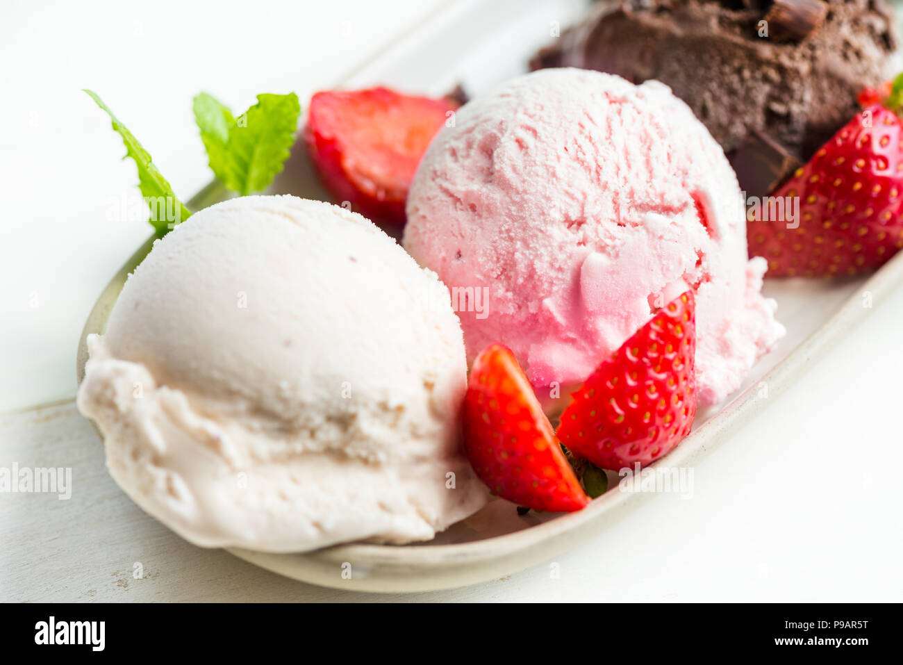 Scoops ice cream selection hi-res stock photography and images - Alamy