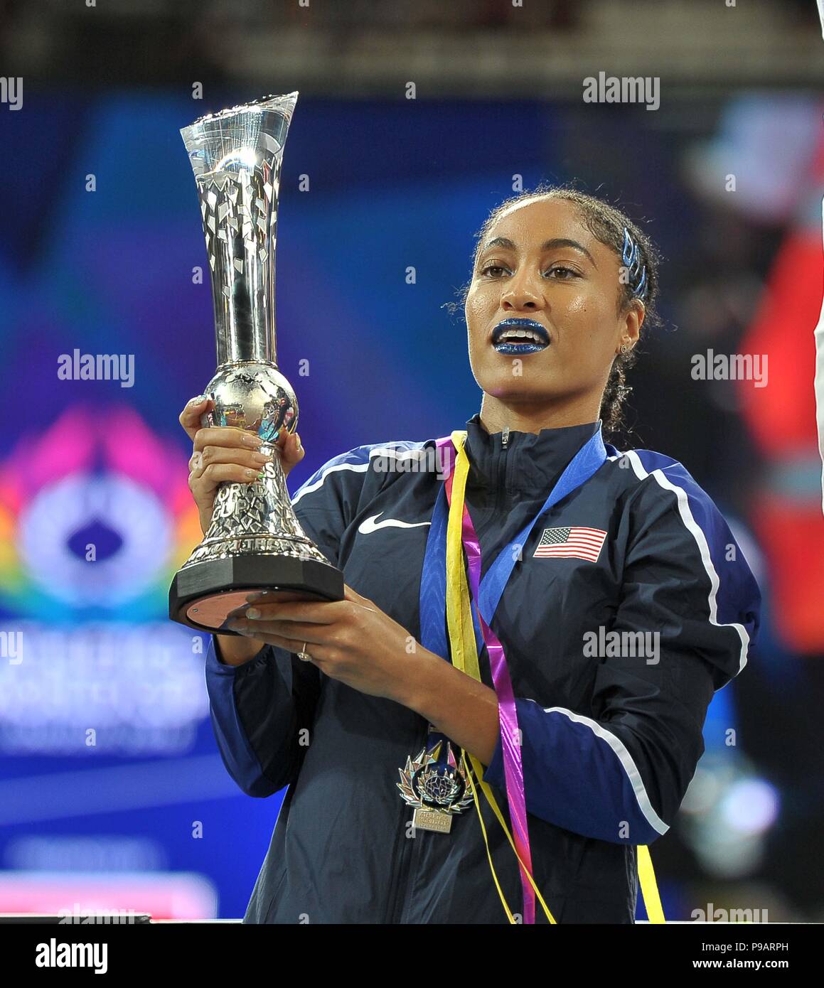 London, UK. 15th July 2018. Queen Harrison (USA Captain) with the ...