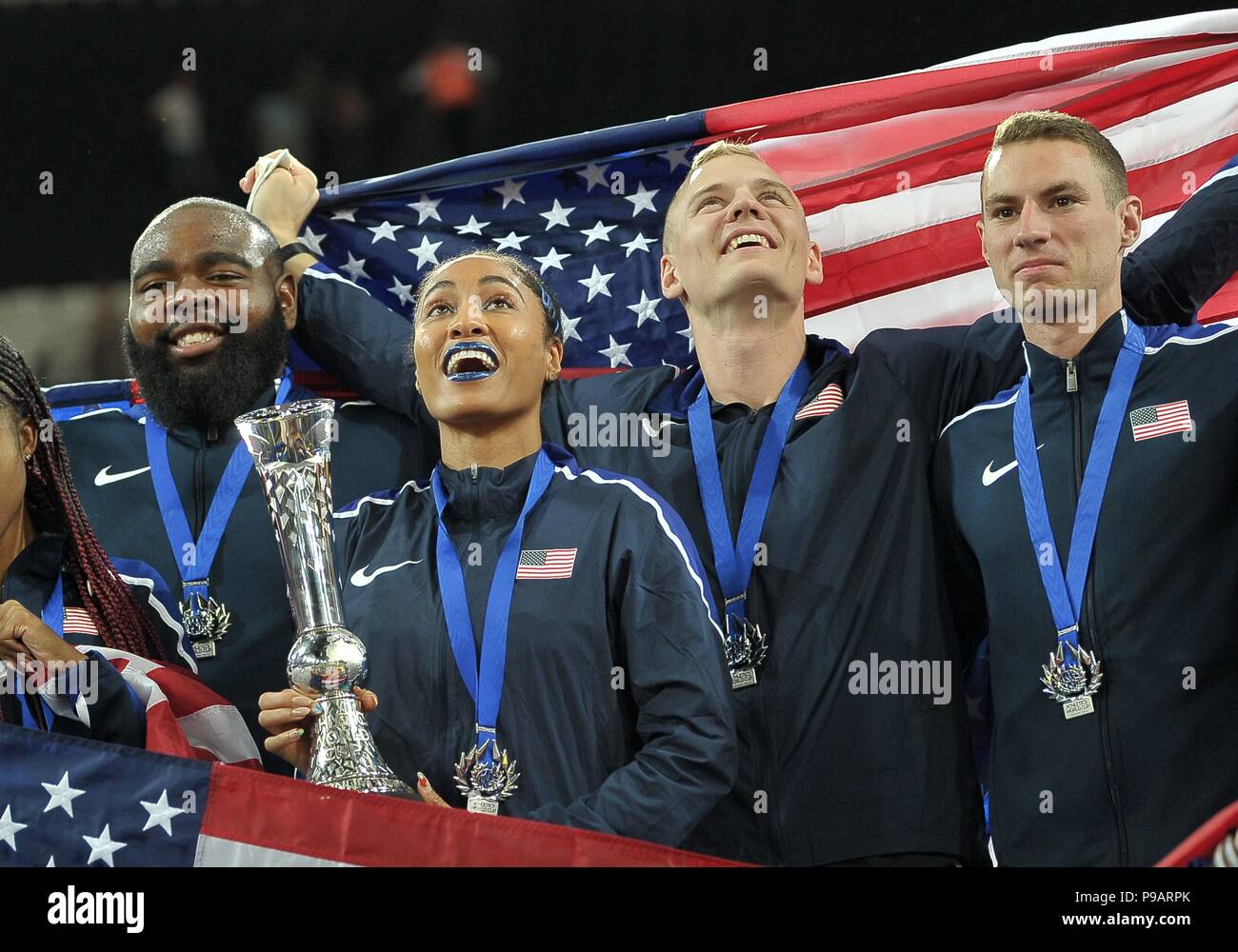 London, UK. 15th July 2018. Queen Harrison (USA Captain) with the ...