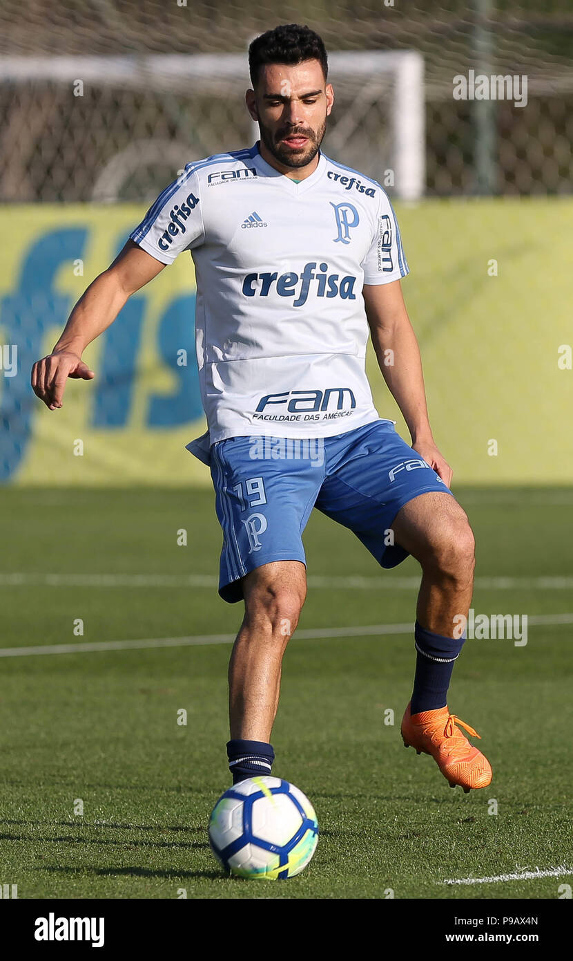 SÃO PAULO, SP - 16.07.2018: TREINO DO PALMEIRAS - The player Bruno Henrique, from SE Palmeiras ...