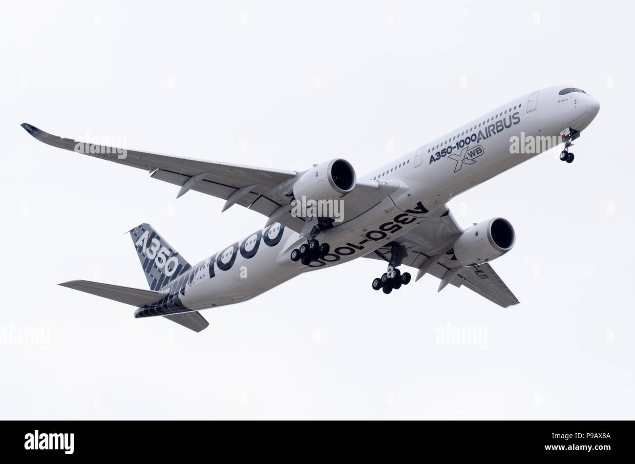 Flying Airbus A350 High Resolution Stock Photography and Images - Alamy