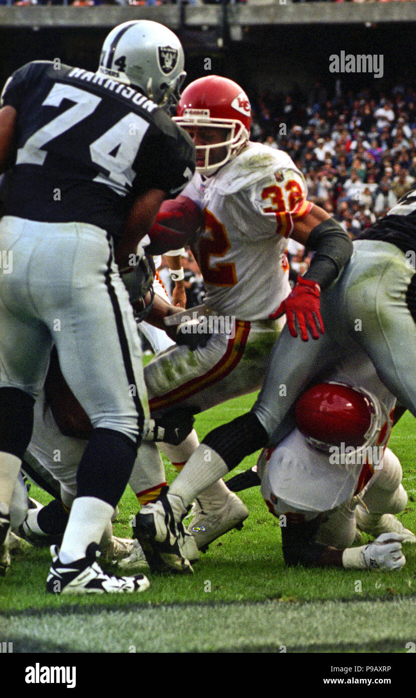 Marcus allen hi-res stock photography and images - Alamy