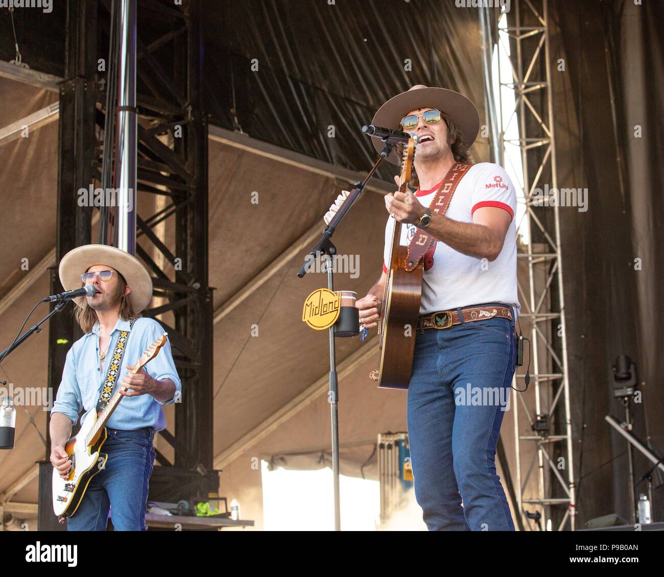 Jess carson hi-res stock photography and images - Alamy