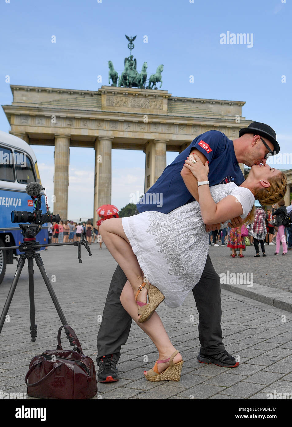 Berlin, Germany. 17th July, 2018. Cameraman Jan Urbanski kissing his ...