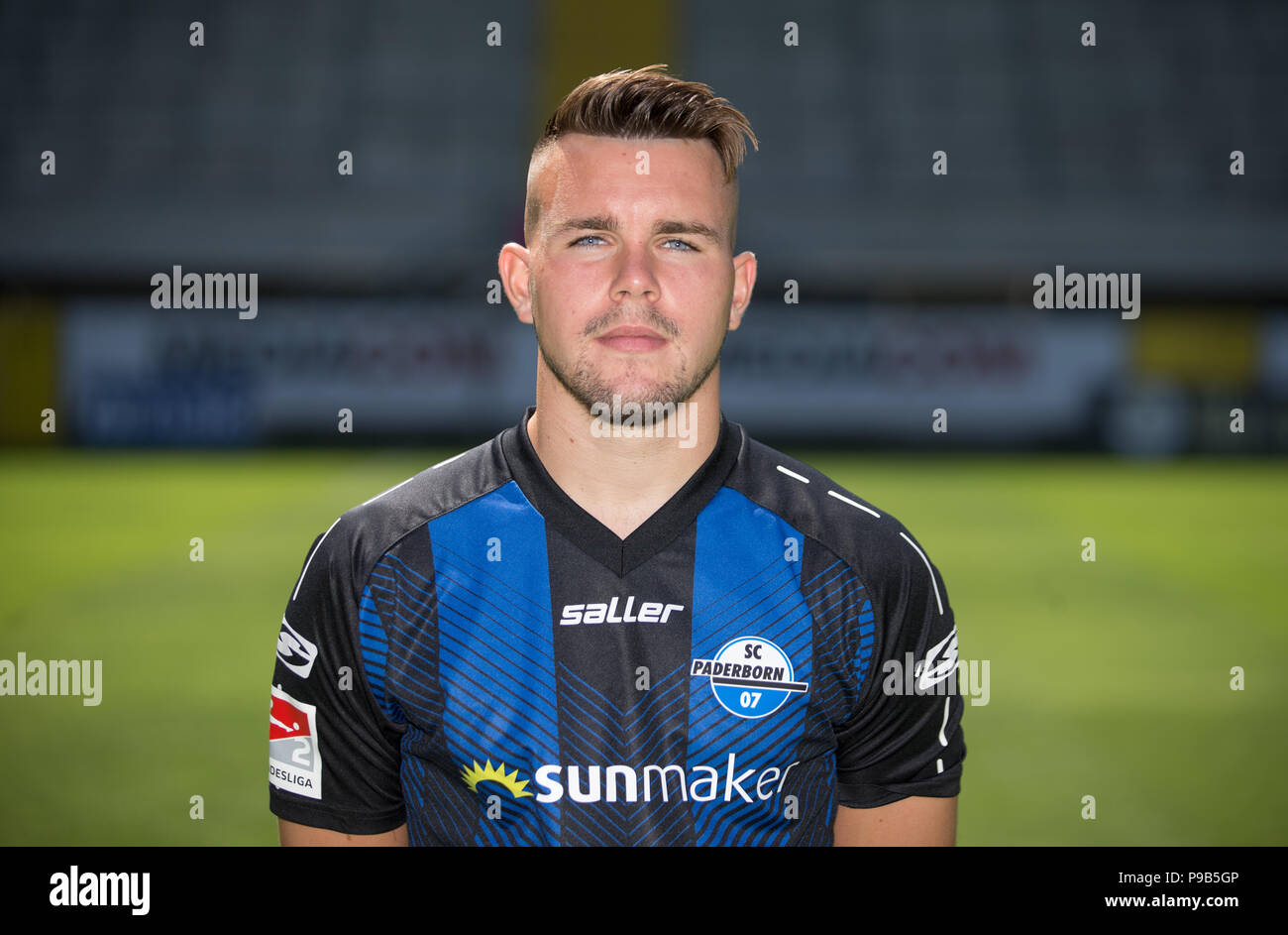 Stingl hi-res stock photography and images - Alamy