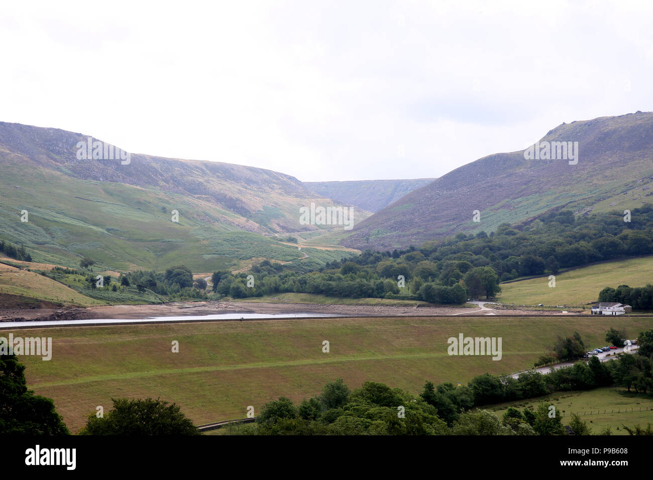 Saddleworth moor fire 2018 hi-res stock photography and images - Alamy