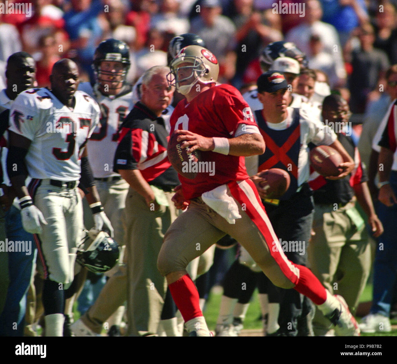Steve young falcons 1995 hi-res stock photography and images - Alamy