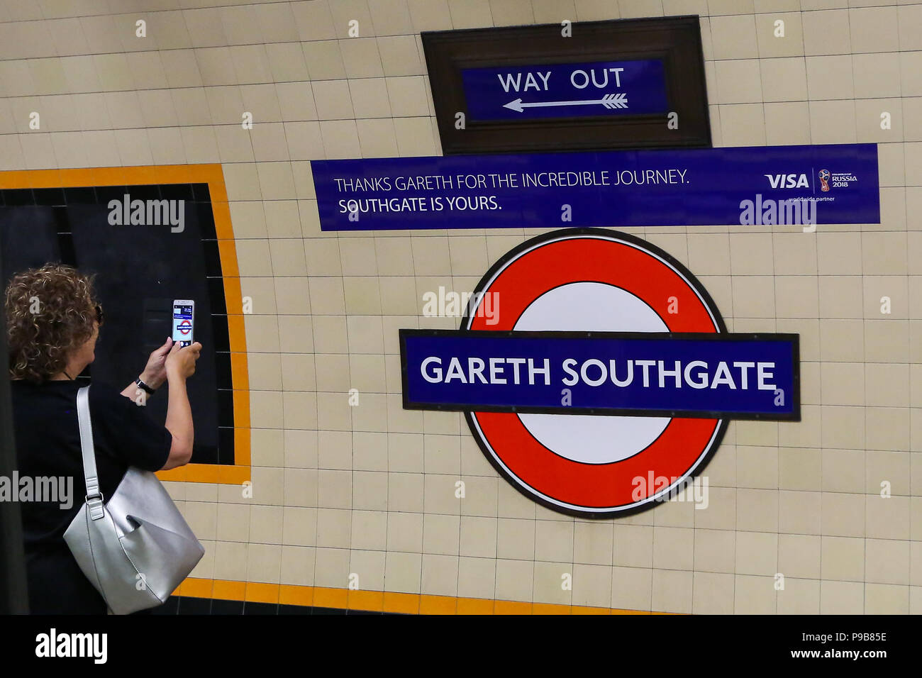 Gareth southgate england logo hi-res stock photography and images - Alamy