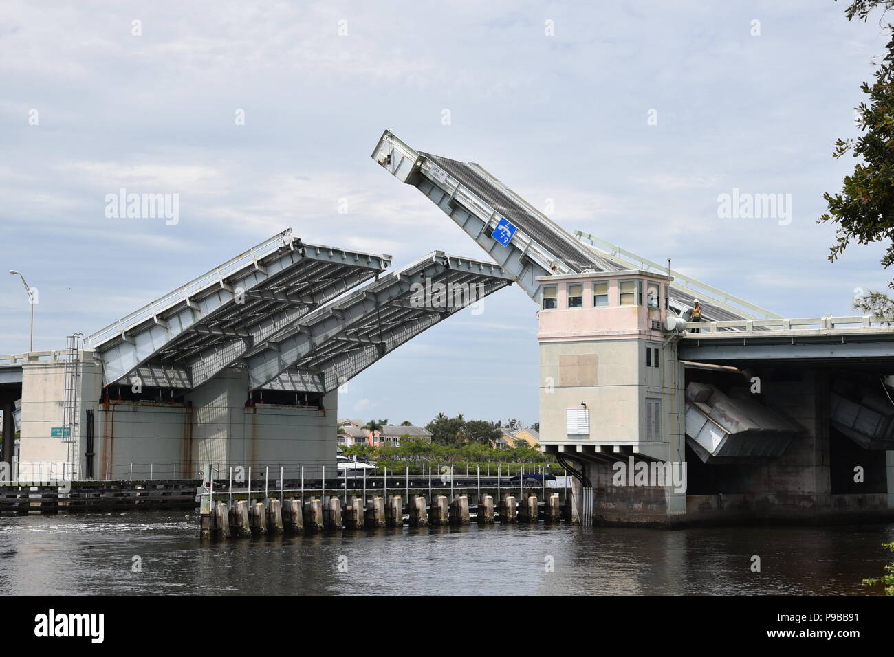 Bridge draw drawbridge florida hi-res stock photography and images - Alamy