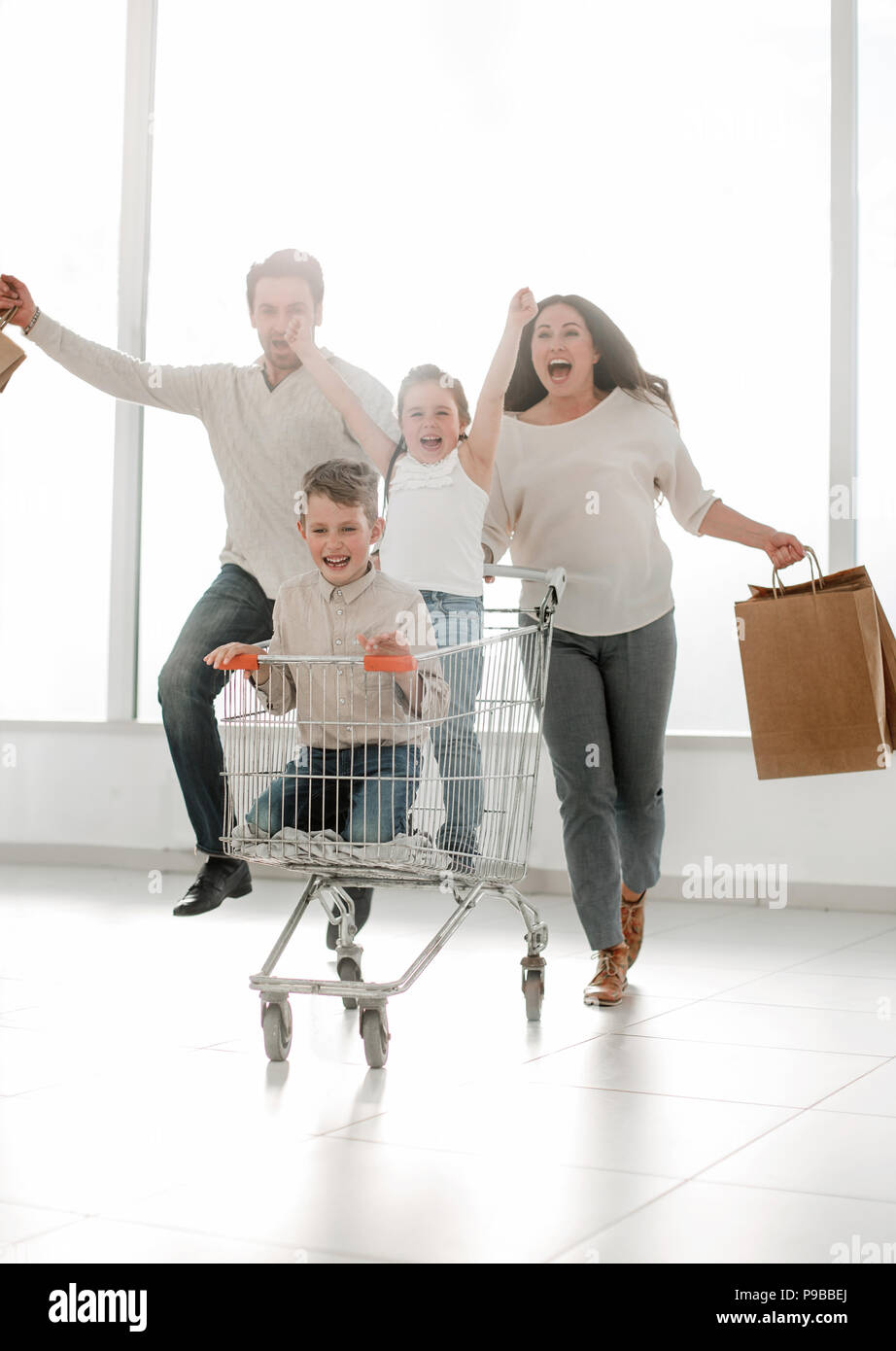 happy family is ready to shop Stock Photo - Alamy
