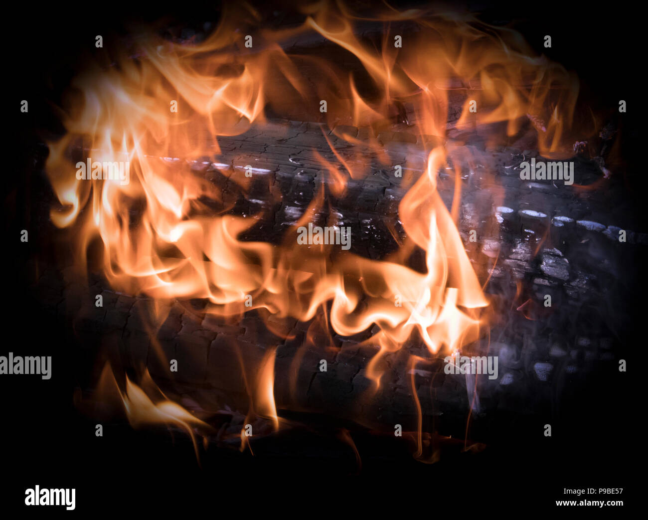 Darkened vignette hi-res stock photography and images - Alamy