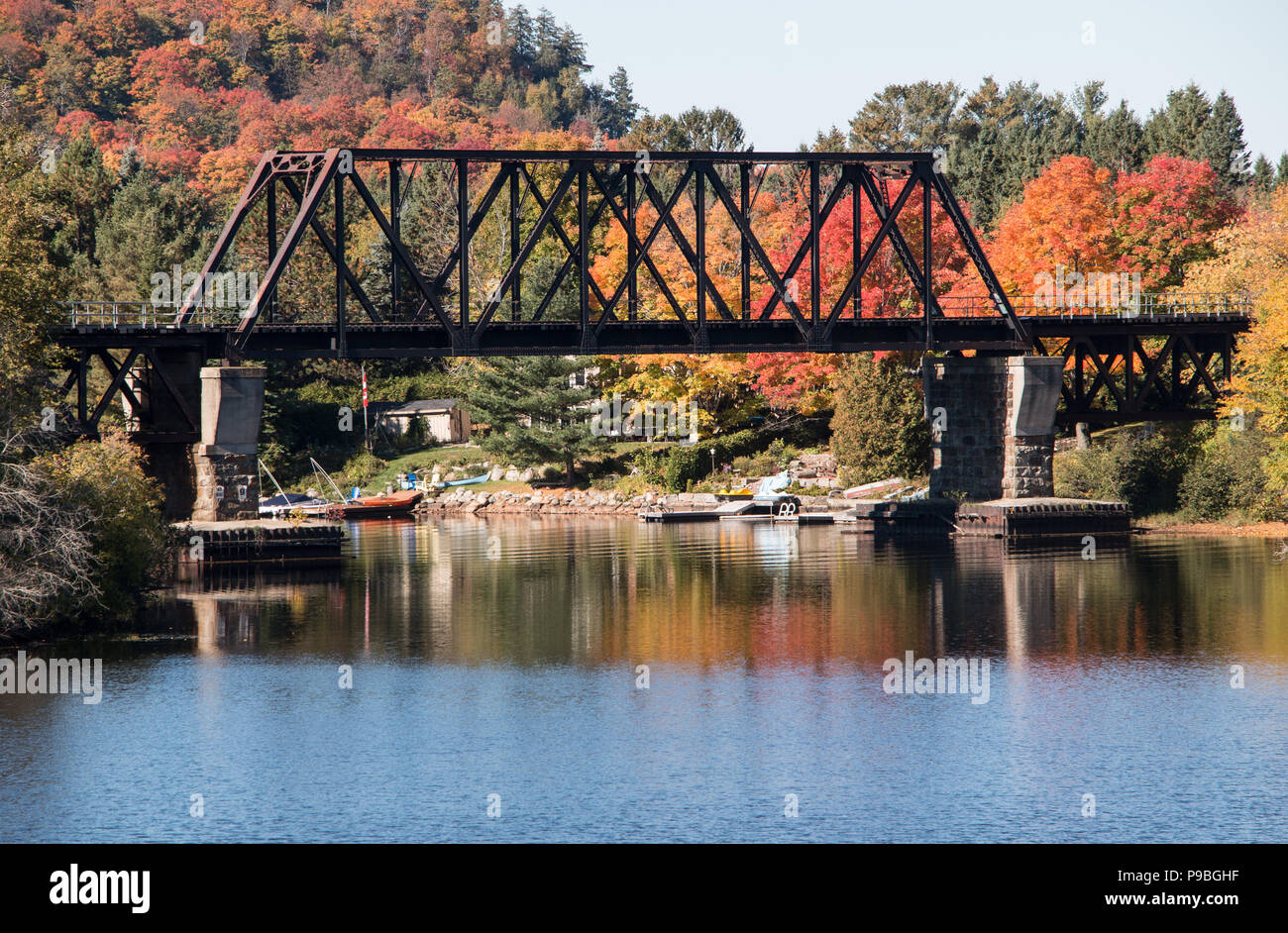 Autumn railway hi-res stock photography and images - Alamy
