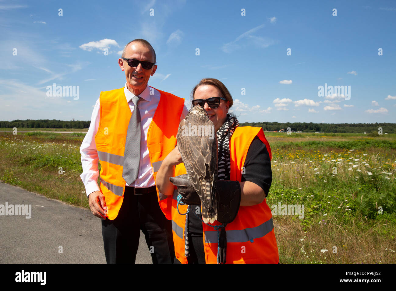 Flughafenchef Johan Vanneste, NRW Umweltministerin Ursula Heinen-Esser ...