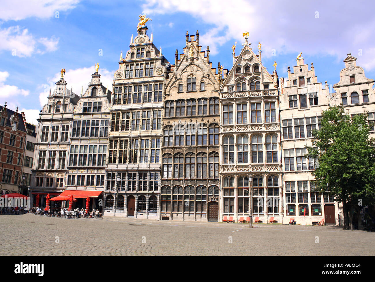 Grand place antwerp hi-res stock photography and images - Alamy