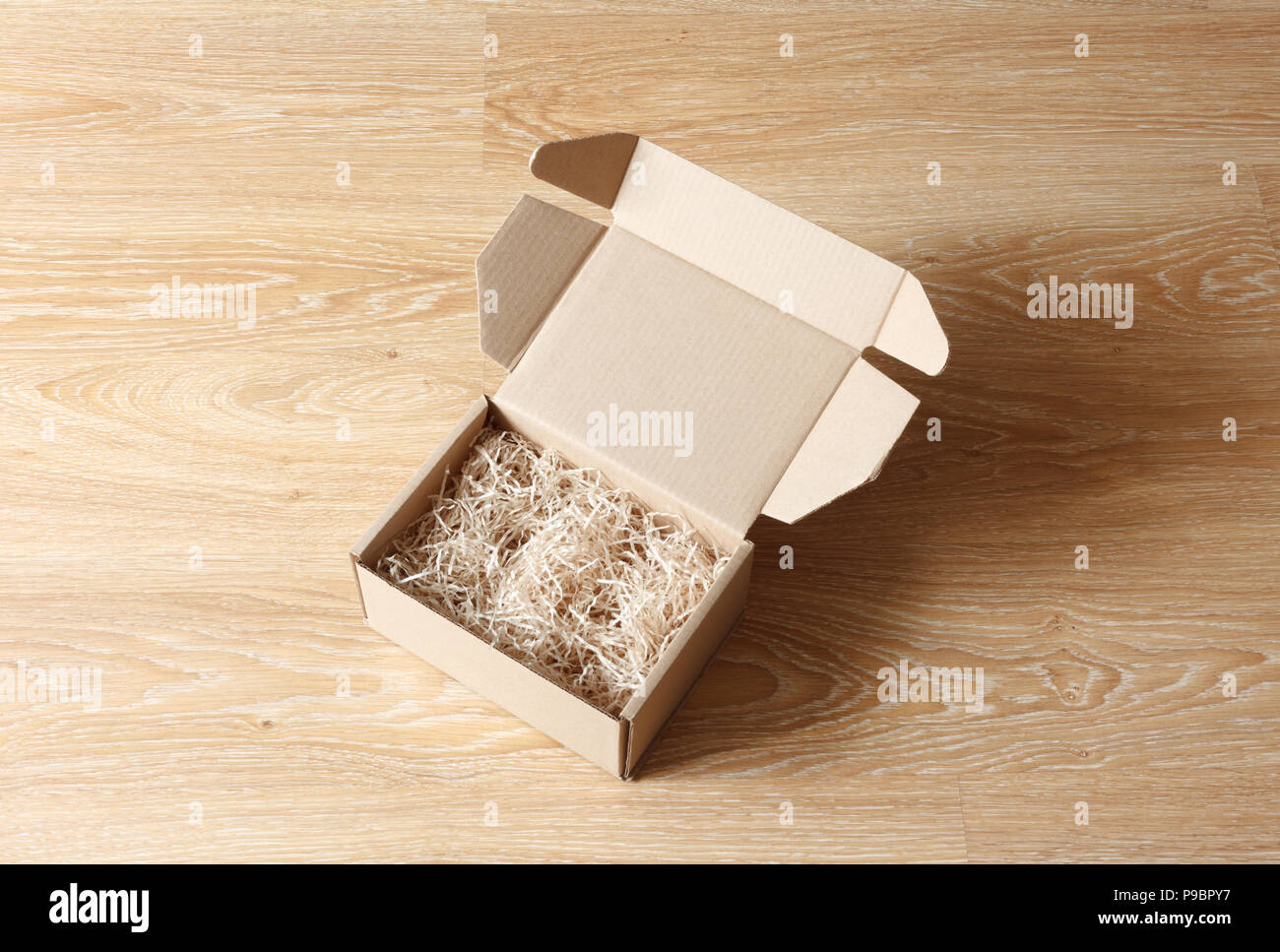 Shredded cardboard fill packaging hi-res stock photography and images ...