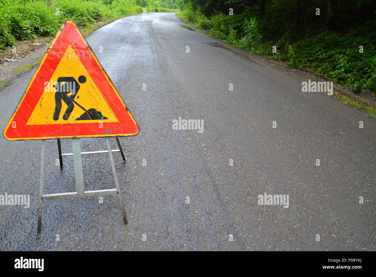 road under construction traffic sign Stock Photo - Alamy