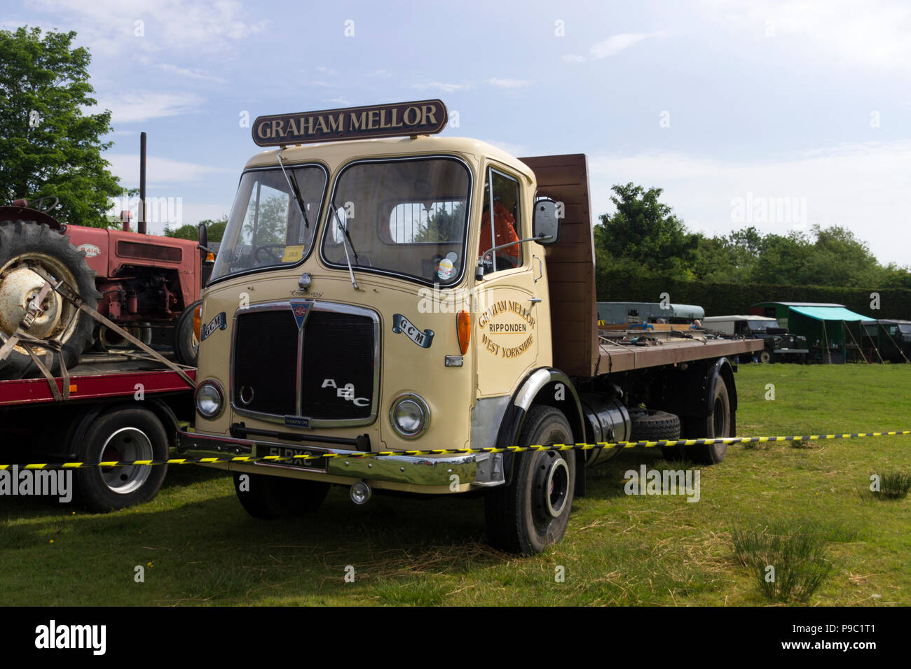 Aec lorry hi-res stock photography and images - Alamy