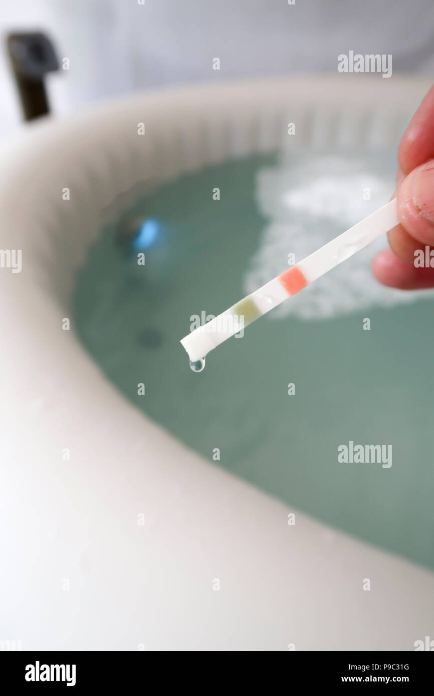 Test strips hi-res stock photography and images - Alamy