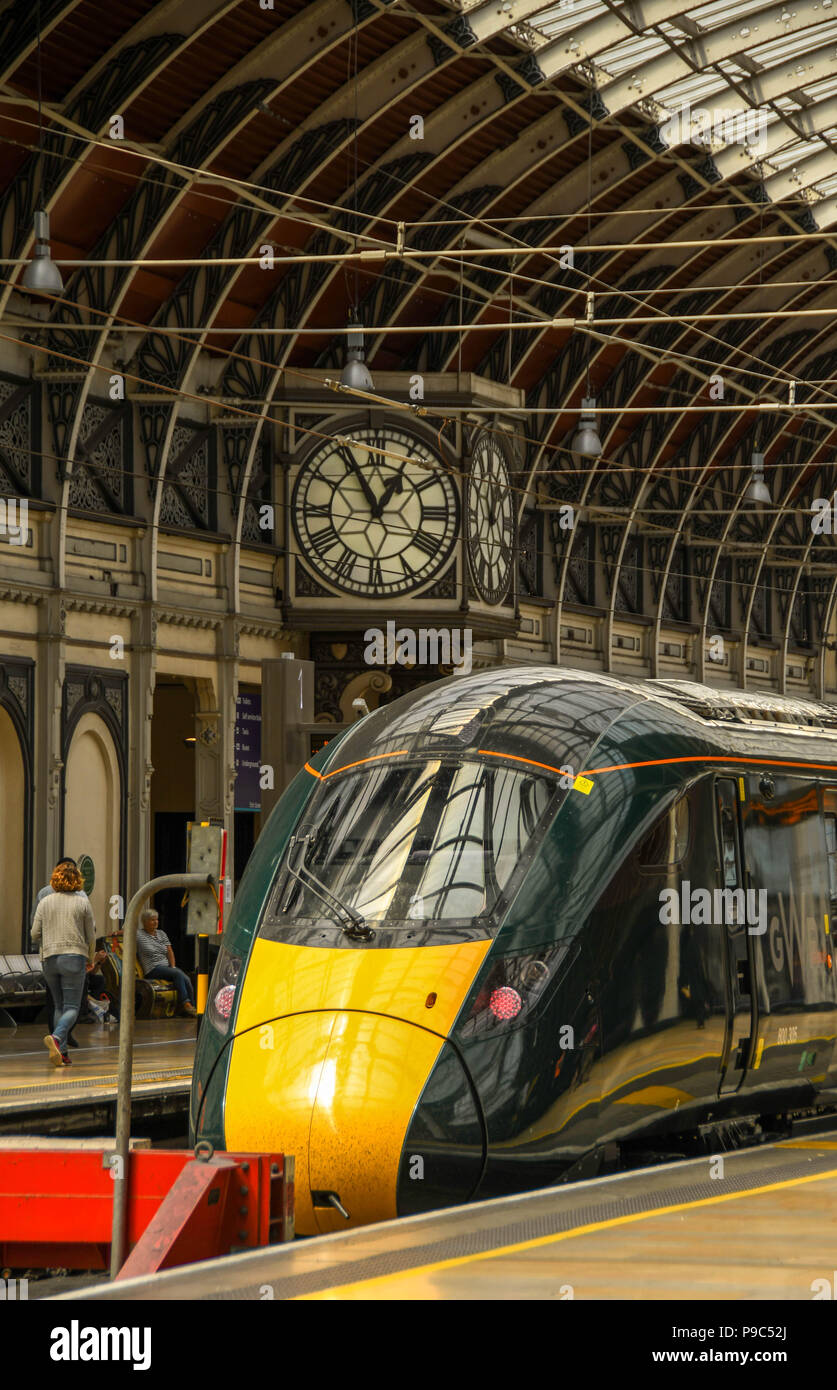 Hitachi train hi-res stock photography and images - Alamy