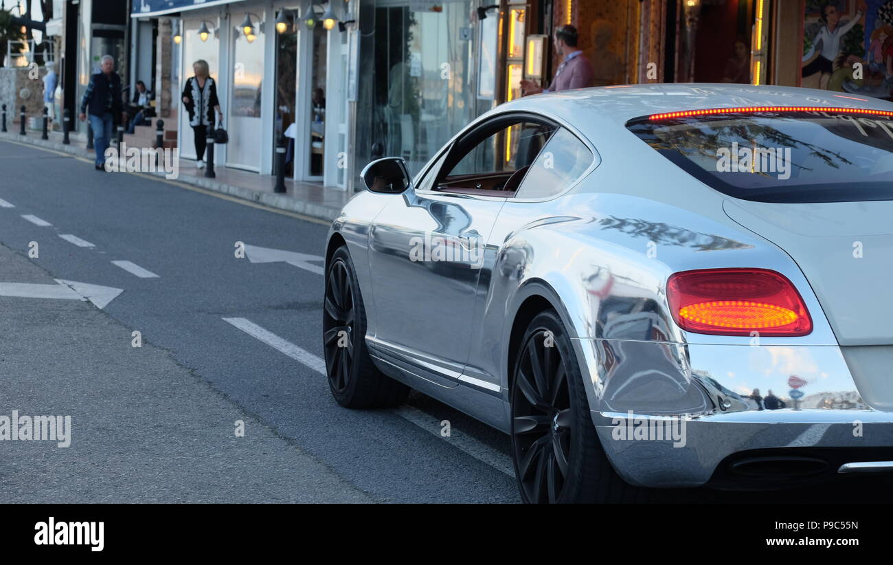 Super rich cars hi-res stock photography and images - Alamy