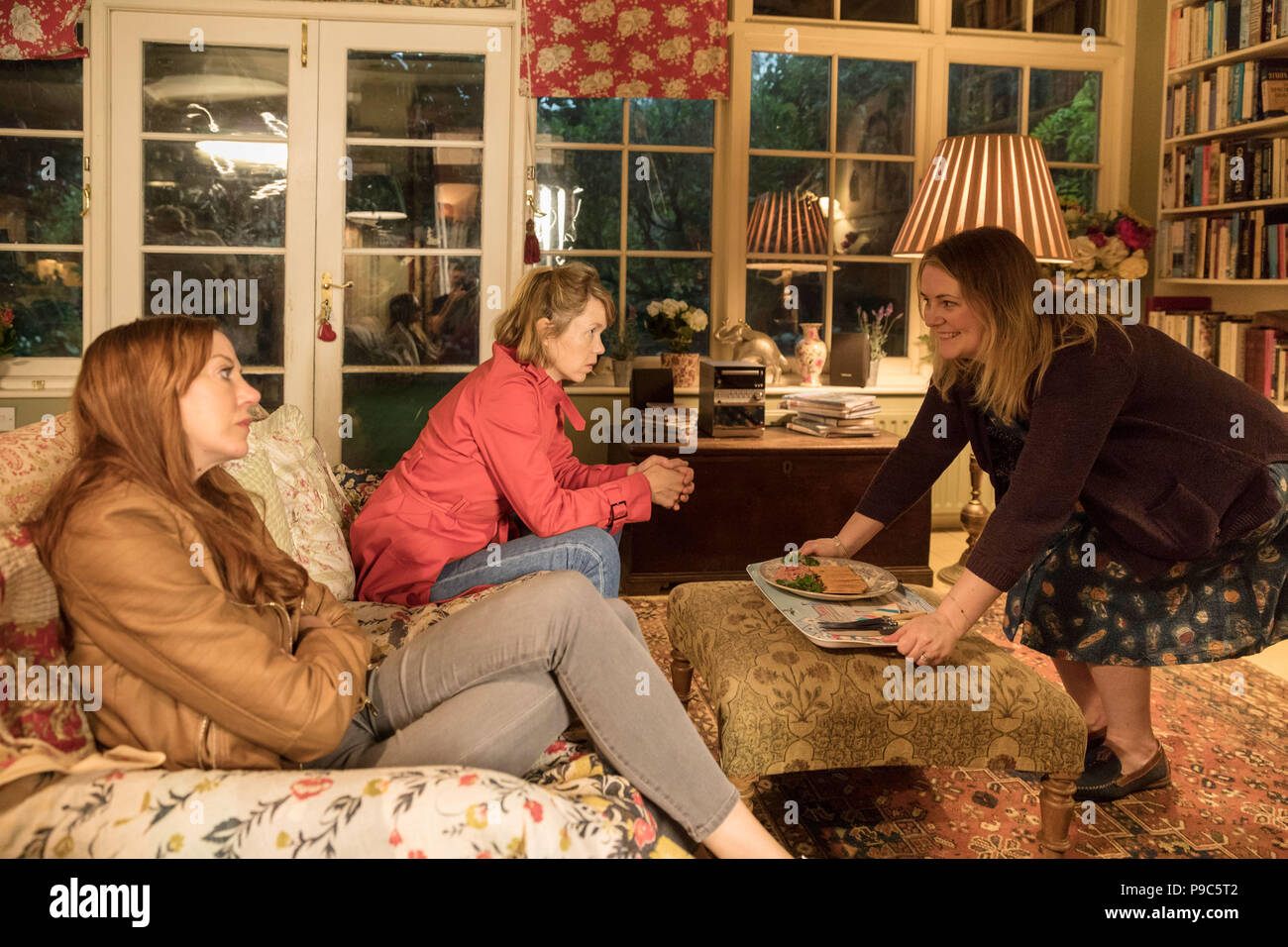 MOTHERLAND, from left: Diane Morgan, Anna Maxwell Martin, Phillipa ...