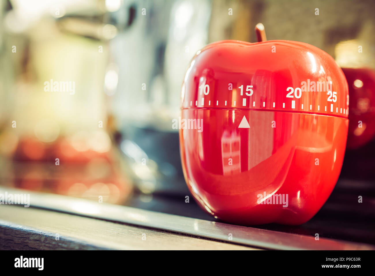 Red apple kitchen timer hi-res stock photography and images - Alamy