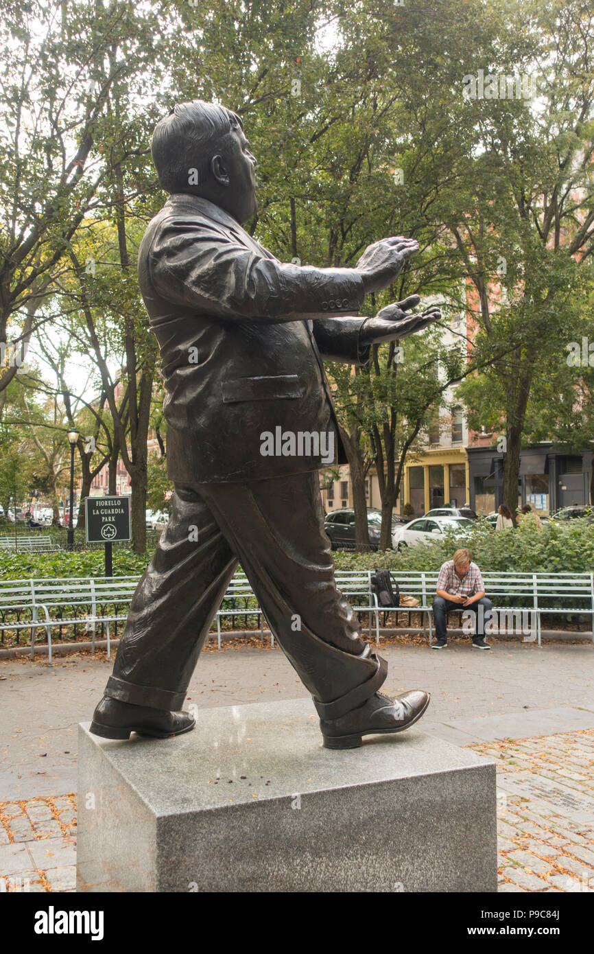 Mayor Fiorello La Guardia statue NYC Stock Photo - Alamy